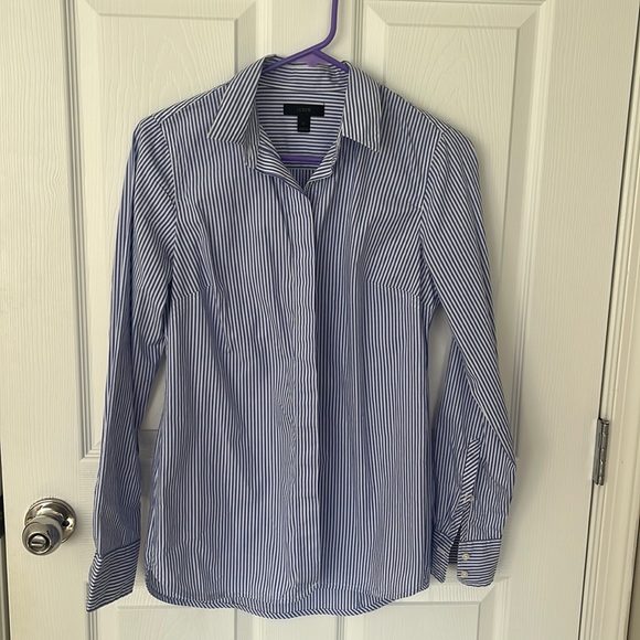 J. Crew | Tops | Jcrew Blue And White Button Down | Poshmark